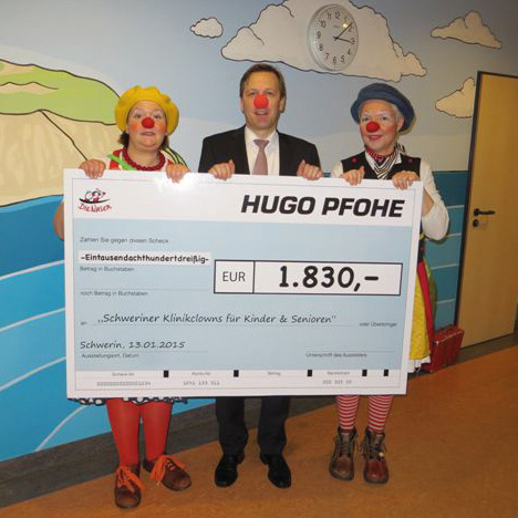 „Hugo Pfohe“ gab Geld für Clowns - Schwerin Live